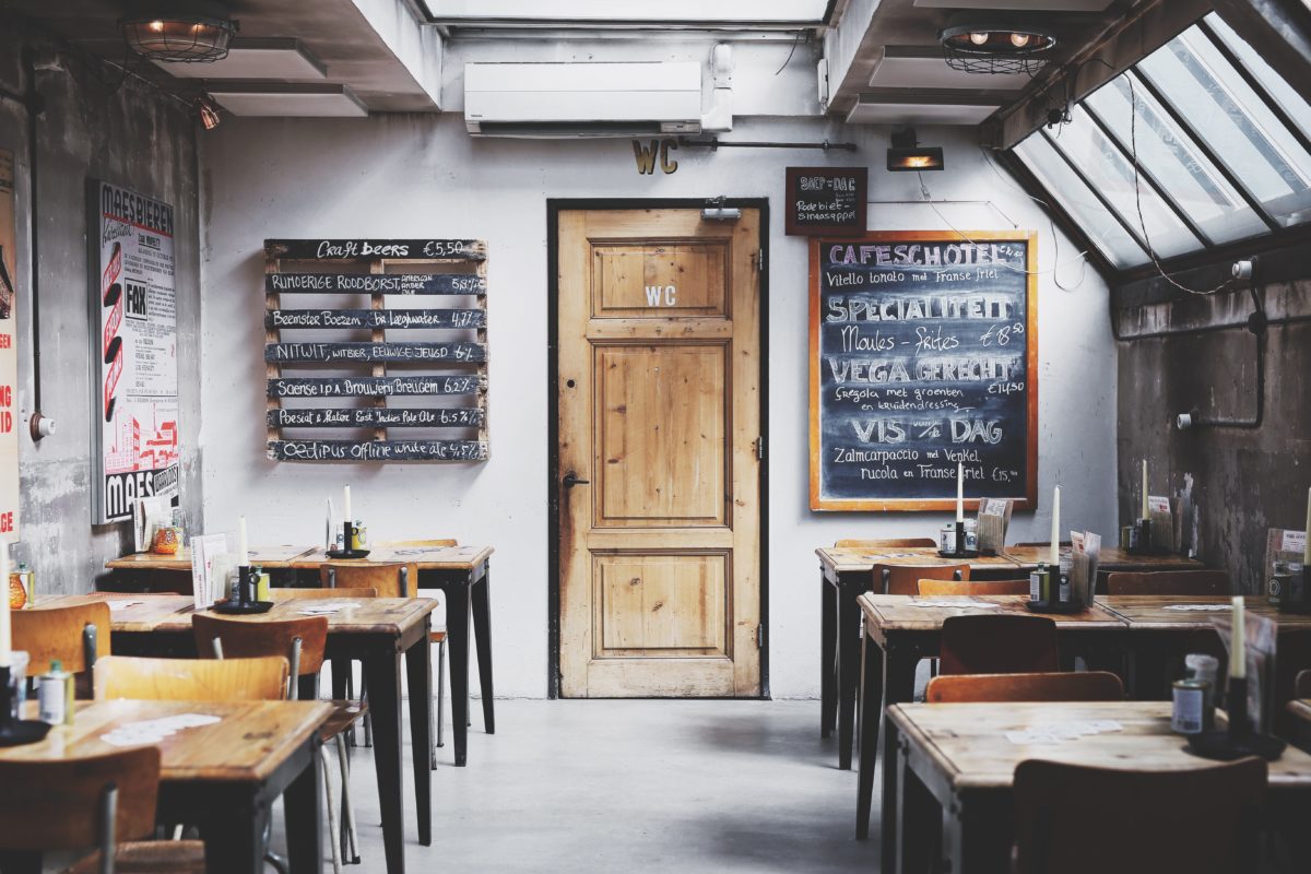6 Ideas for Small Restaurant Designs to put a big smile on your ...
