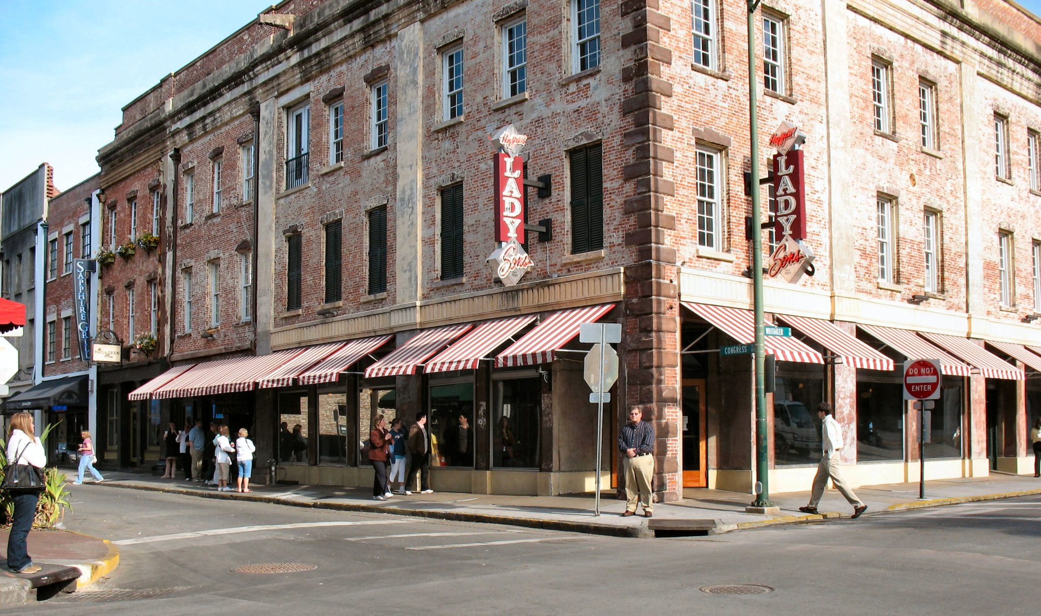 The 114 Best Restaurant Names (+Cafe and Bar Names) to Inspire You ...